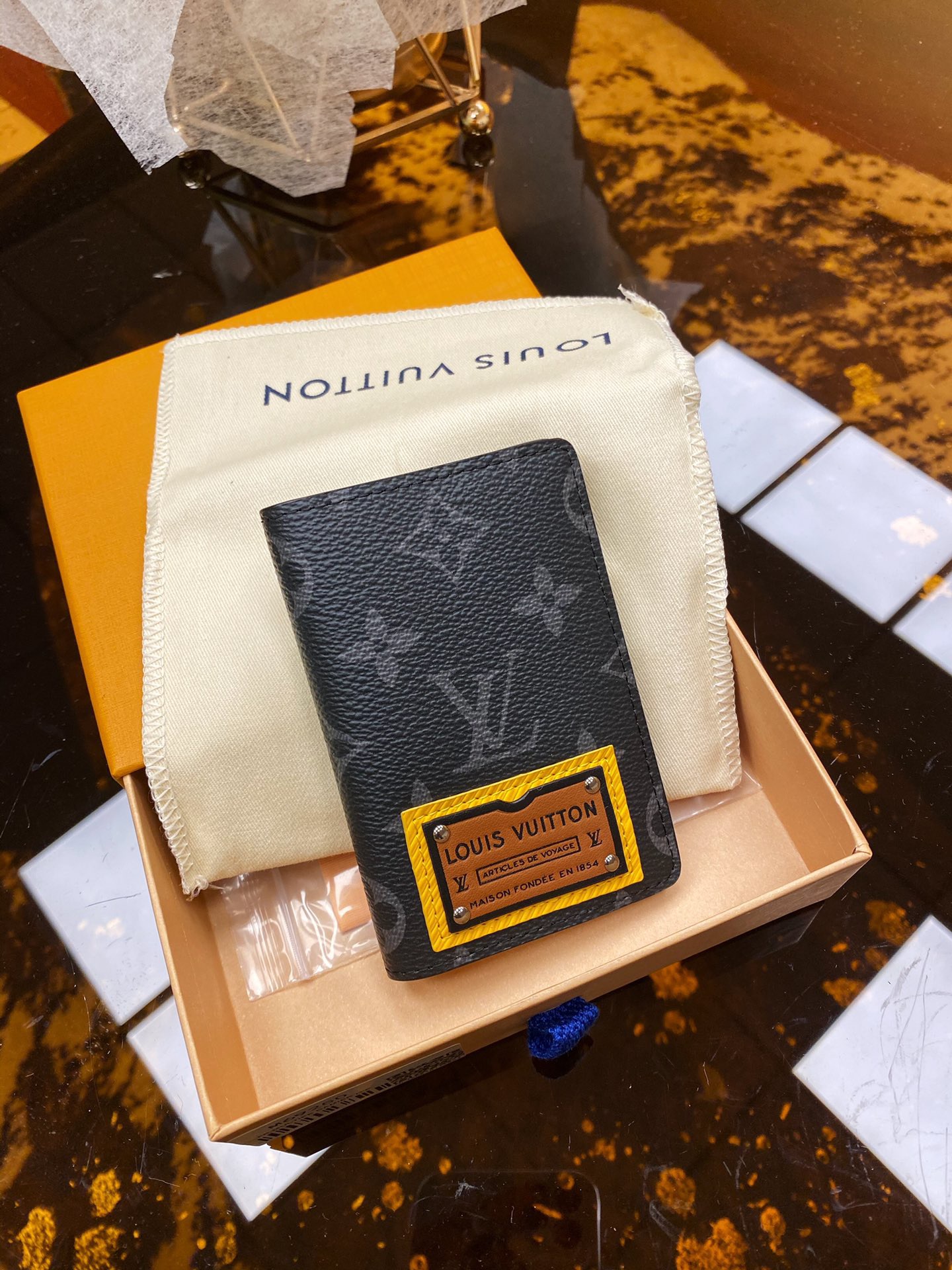 LV Credit Card Holder With Dust Bag and Original Box Coin Purse M69250 ...